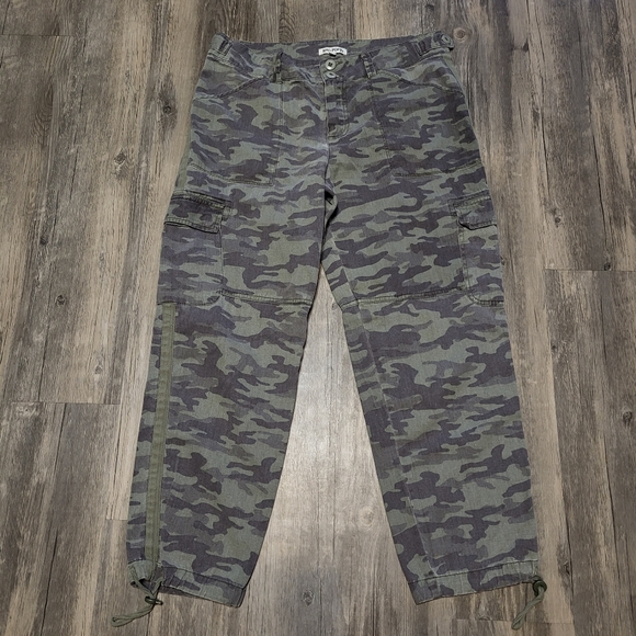 Rag Poets | Pants & Jumpsuits | Rag Poet Camo Cargo Capri Pants Cropped ...